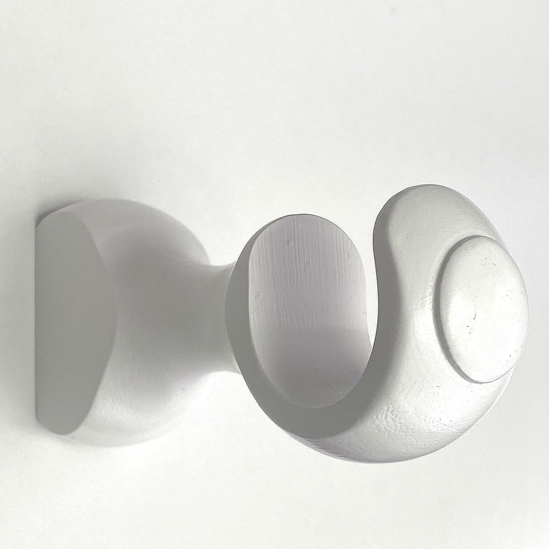 White Wooden European Round Bracket (pair) | Capitol City Lumber